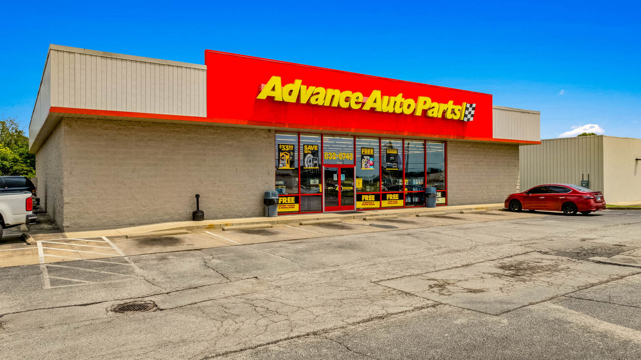 1798 East State Road 163, Clinton, IN 47842 | Crexi.com