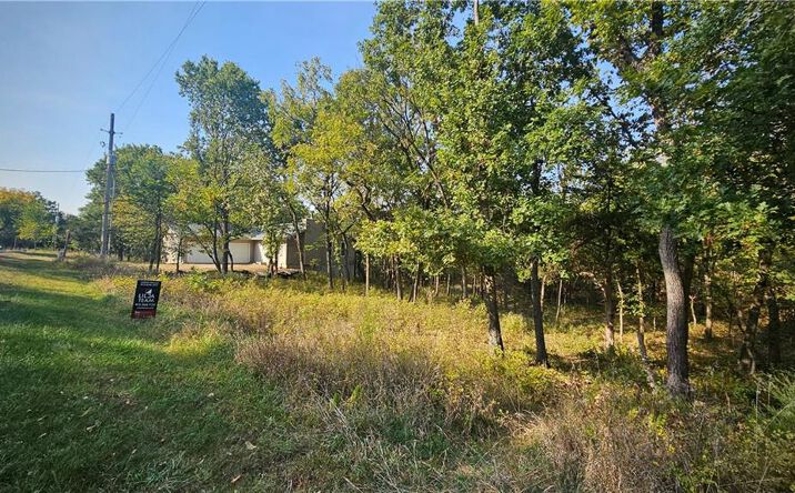 9 N Fascination Circle, Linn Valley, KS 66040 | Crexi.com