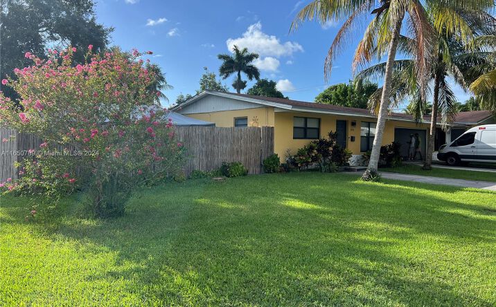 1540 NE 118th St, Miami, FL 33161 | Crexi.com
