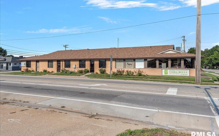 215-221 N MAIN Street, Chatham, IL 62629 | Crexi.com