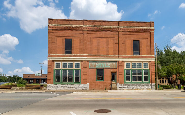 114 N Houston Ave, Denison, TX 75021 | Crexi.com