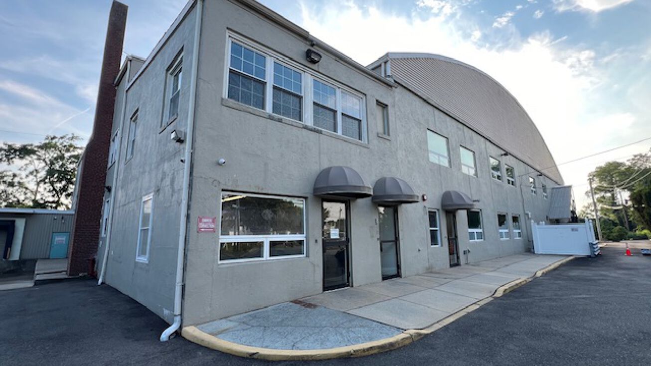 1 Lexington Ave, Bethpage, NY 11714 | Crexi.com