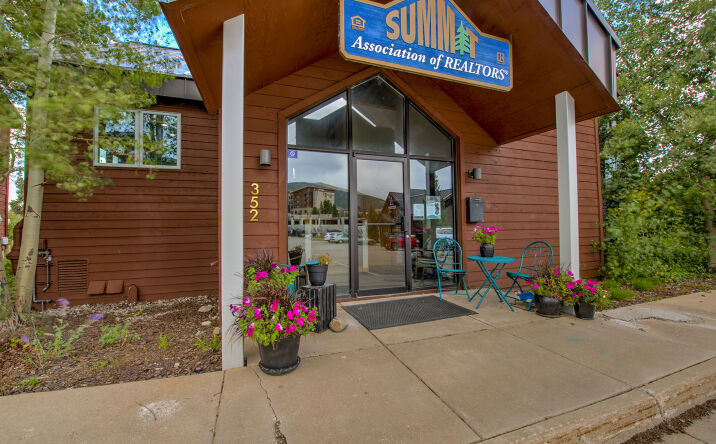 352 LAKE DILLON DR Dillon CO 80435 APN: 901393 | Crexi.com