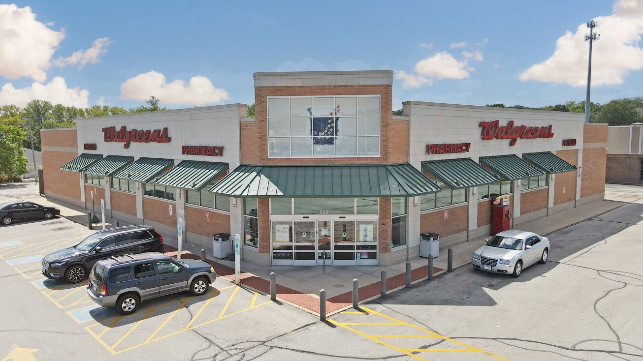 625 W Pershing Rd, Decatur, IL 62526 | Crexi.com