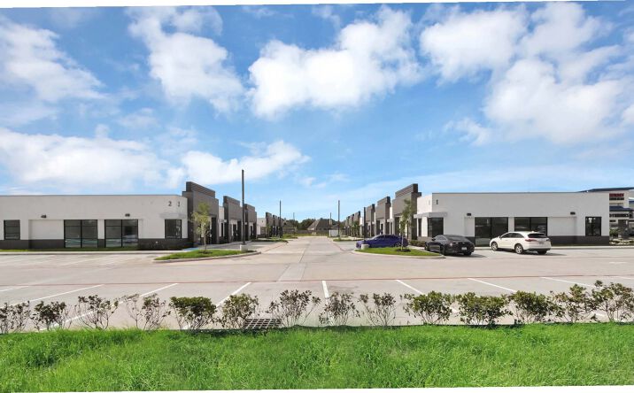 11960 Broadway St, Pearland, TX 77584 | Crexi.com