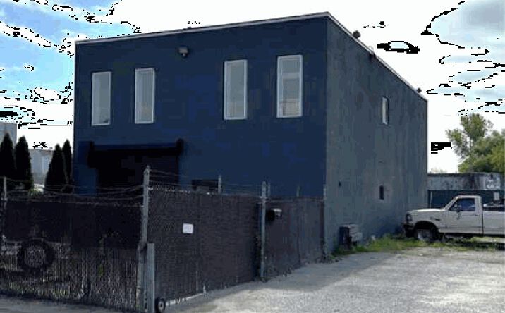 6 MANORHAVEN BLVD Port Washington NY 11050-1608 APN: 4 H 108 | Crexi.com