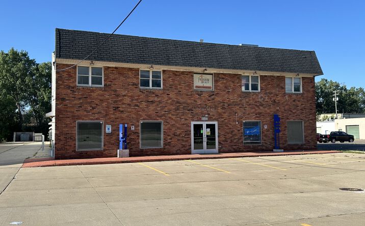 31666 W 8 Mile Rd, Farmington Hills, MI 48336 | Crexi.com
