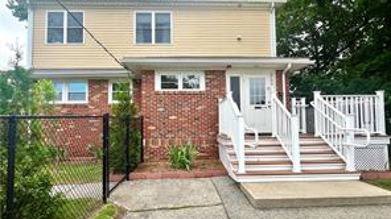 2789 Post Rd, Warwick, RI 02886 | Crexi.com