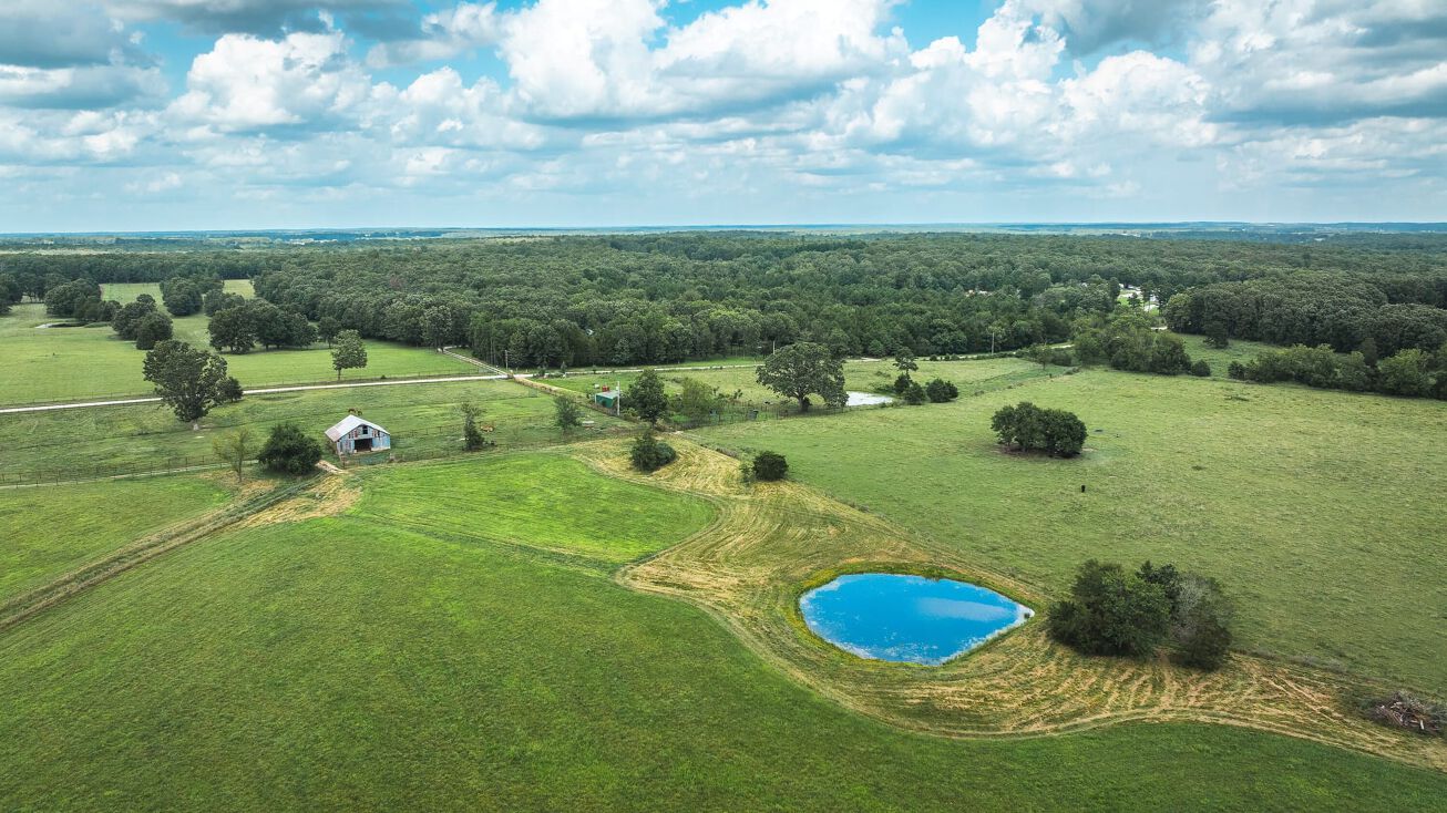 956 County Road 2470, Salem, USA 65560 | Crexi.com