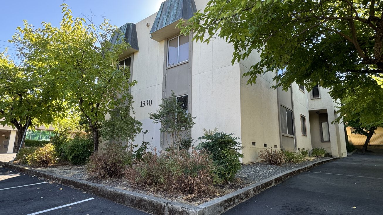1330 West St, Redding, CA 96001 | Crexi.com