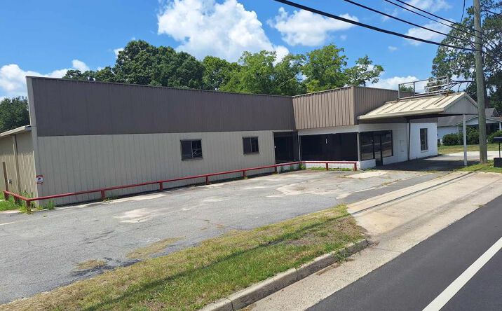 77 Bay St, Baxley, GA 31513 | Crexi.com