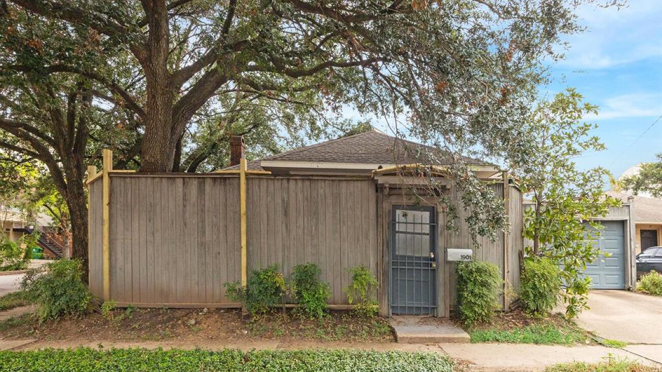 1901 Dunlavy St, Houston, TX 77006 | Crexi.com