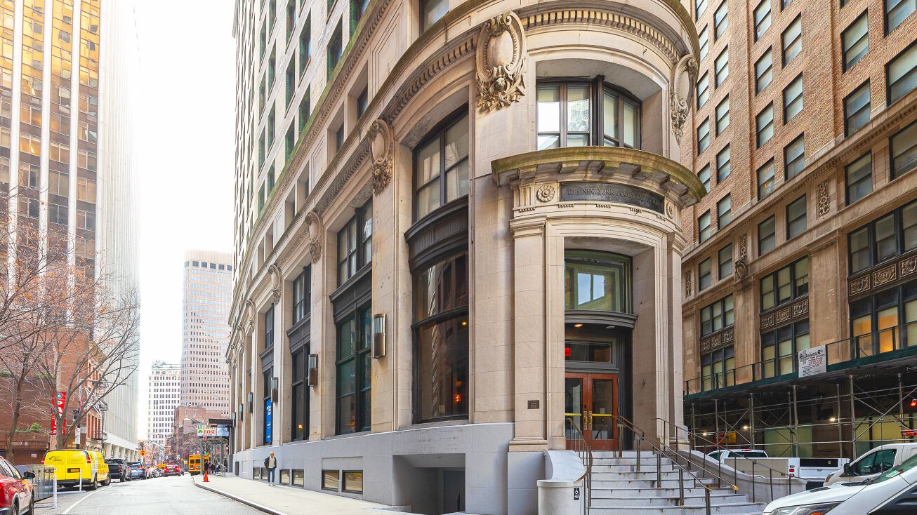 1 Wall St, New York, NY 10005 | Crexi.com