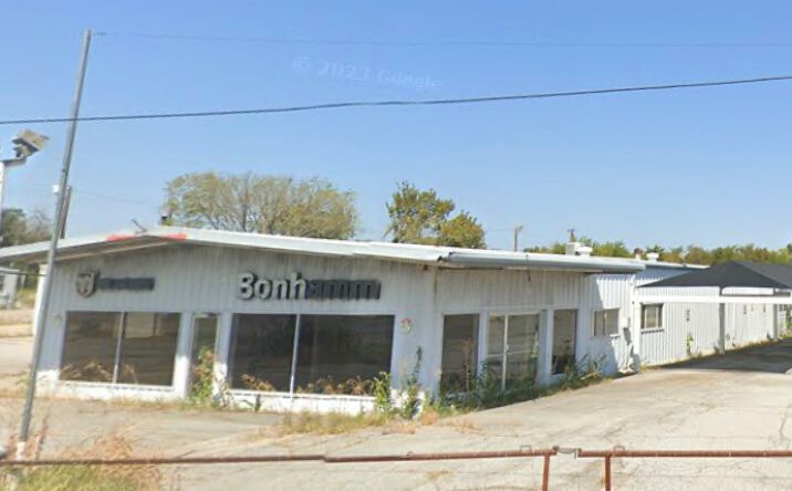 1522 W Sam Rayburn Dr, Bonham, TX 75418 | Crexi.com