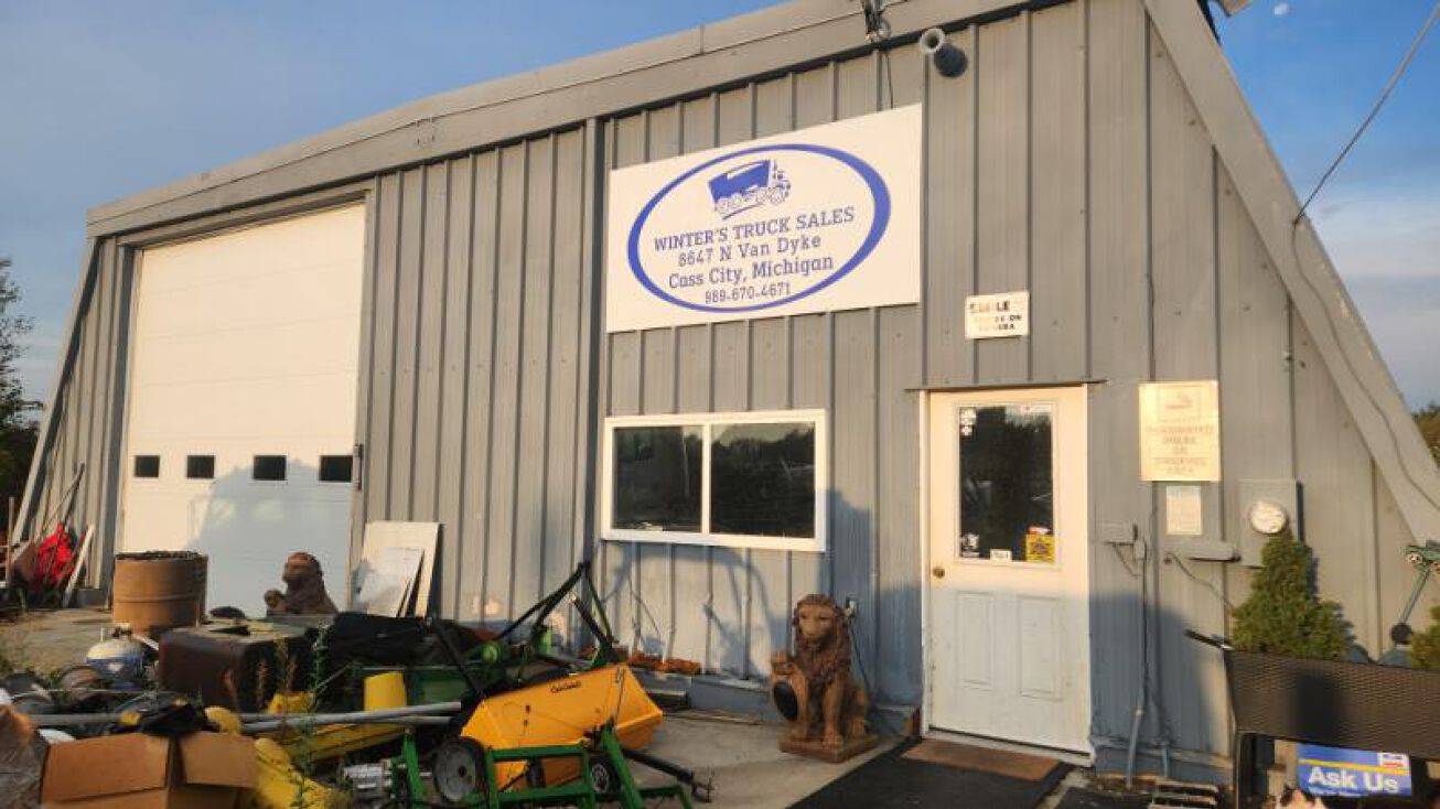 8647 N Van Dyke Rd, Cass City, MI 48726 | Crexi.com
