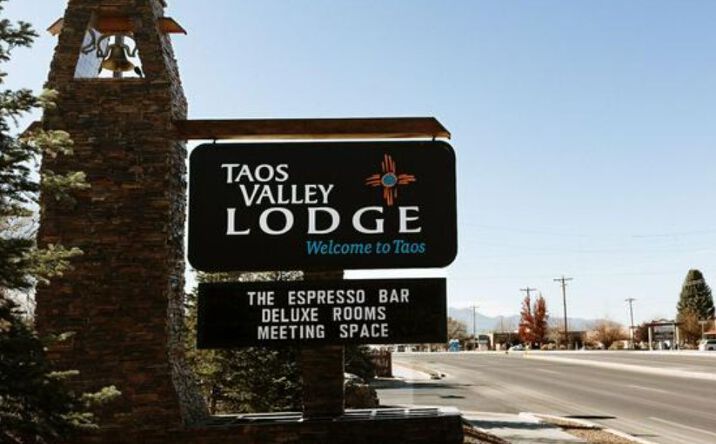 615 PASEO DEL PUEBLO SUR Taos NM 87571-5228 APN: 23196 | Crexi.com