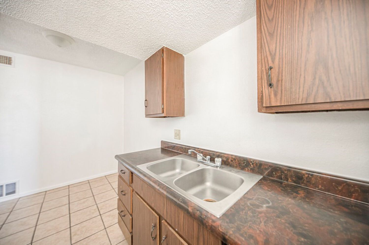 1449 John Ben Shepperd Pkwy, Odessa, TX 79761 | Crexi.com