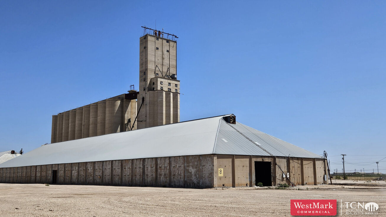 2013 N Ave N, Lubbock, TX 79403 | Crexi.com