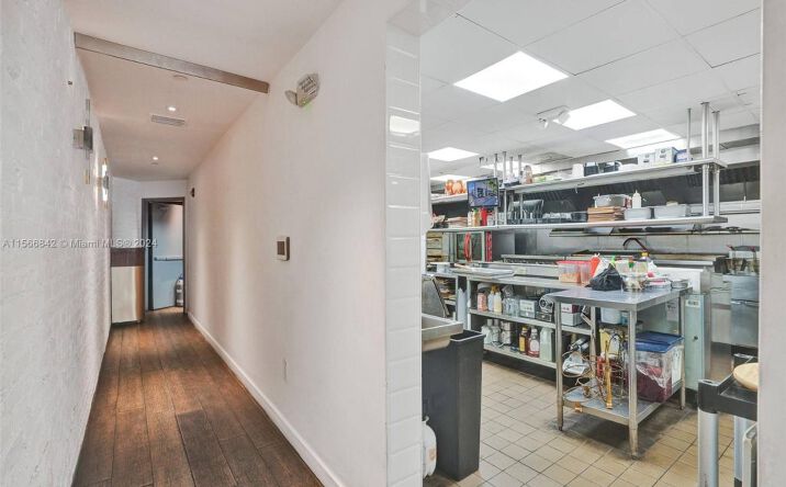 2415 Ponce de Leon, Coral Gables, FL 33134 | Crexi.com