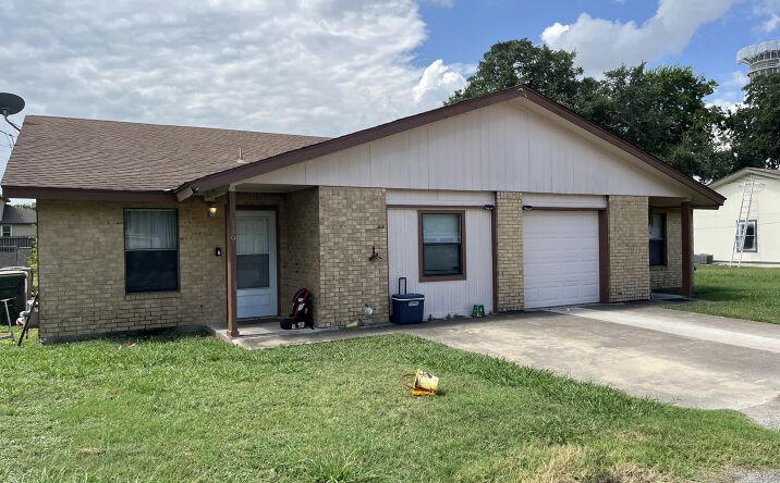 1507 Old Goforth Rd, Buda, TX 78610 | Crexi.com
