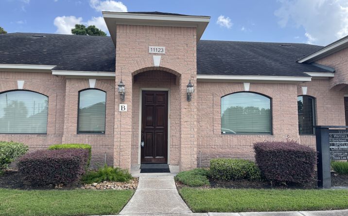 11123 McCracken Cir, Cypress, TX 77429 | Crexi.com