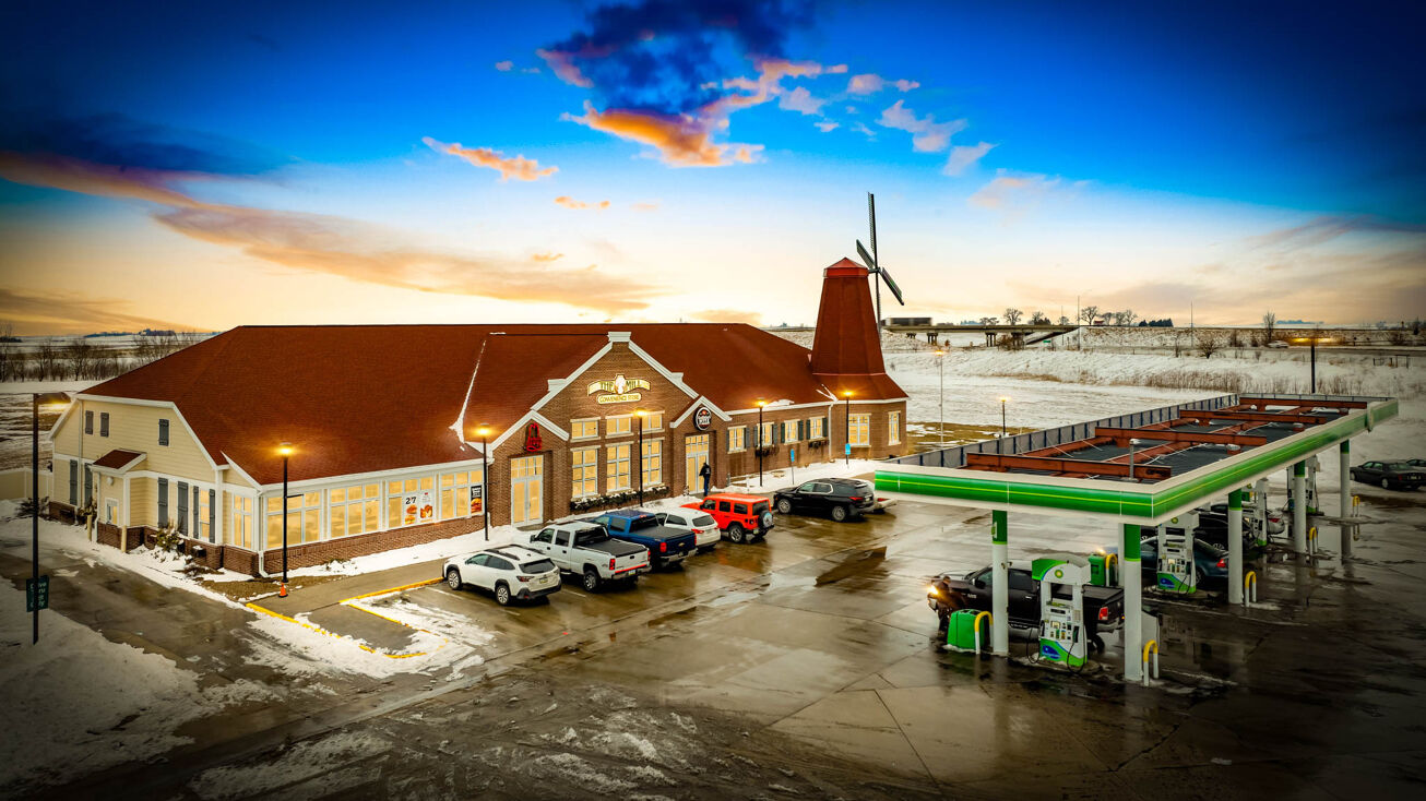 16250 North Avenue, Holland, IA 50642 | Crexi.com