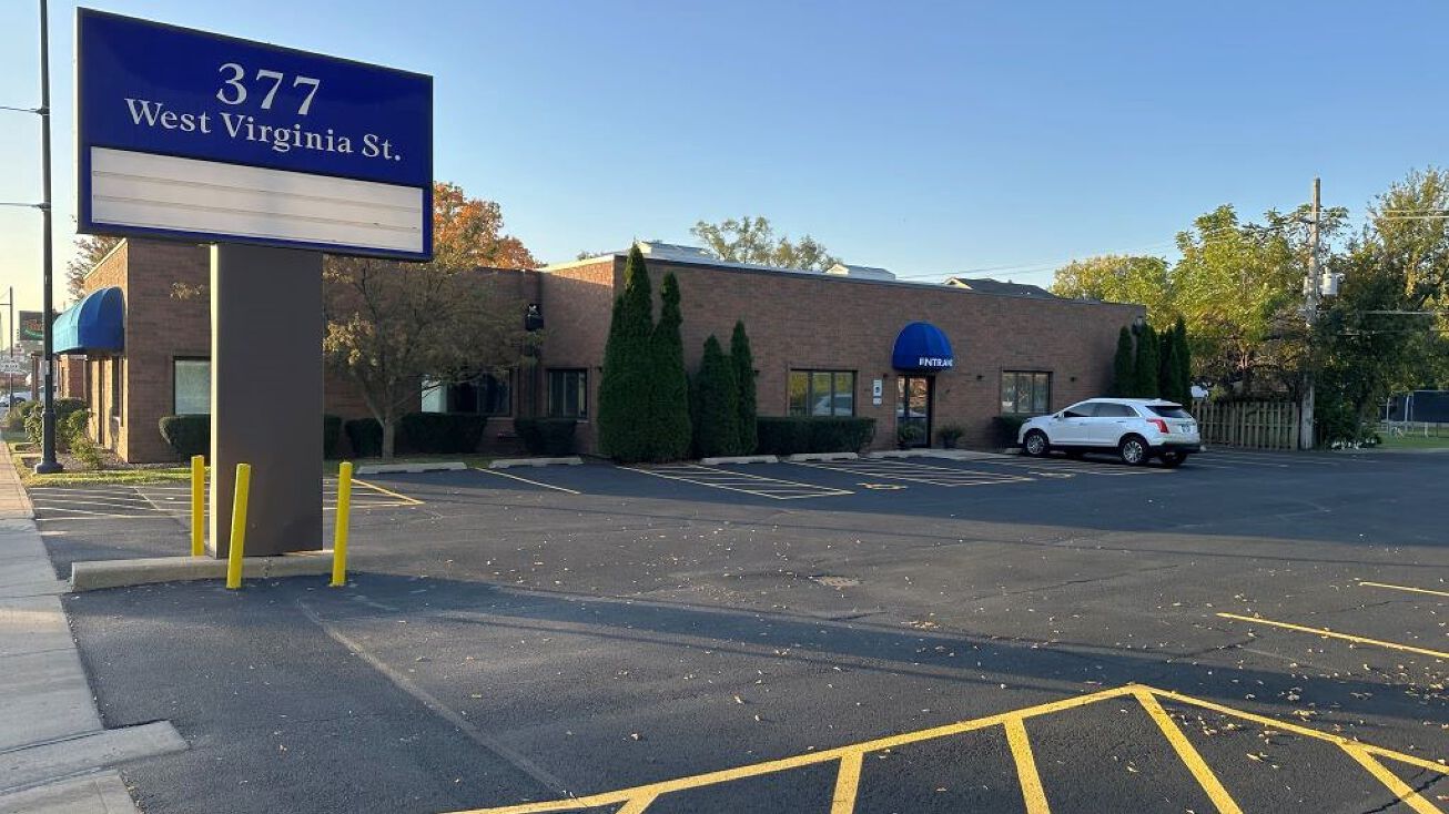 377 W Virginia St, Crystal Lake, IL 60014 | Crexi.com