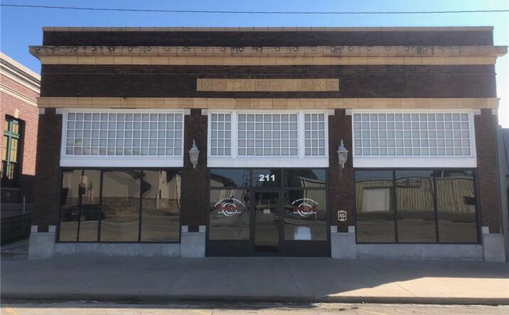 211 W Myrtle Street, Independence, KS 67301 | Crexi.com