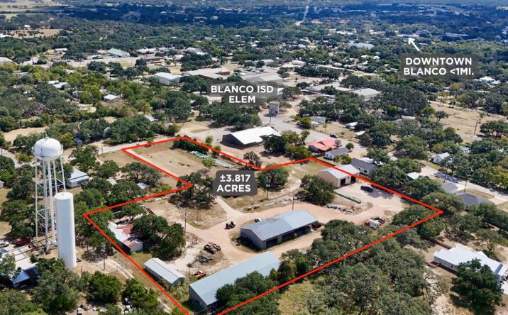 1008 13th St, Blanco, TX 78606 | Crexi.com