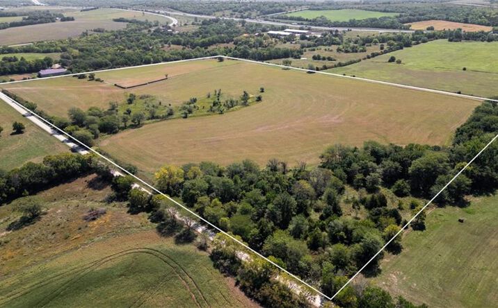 Tract 11 N 1850th Road, Lecompton, KS 66050 | Crexi.com