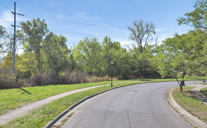 E 25th Ave, Columbus, OH 43219 | Crexi.com