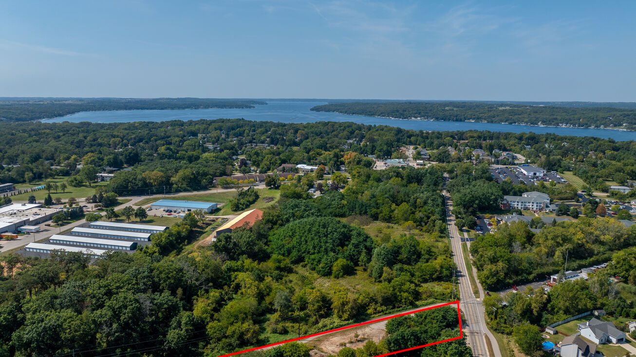 302 E Townline Rd, Lake Geneva, WI 53147 | Crexi.com