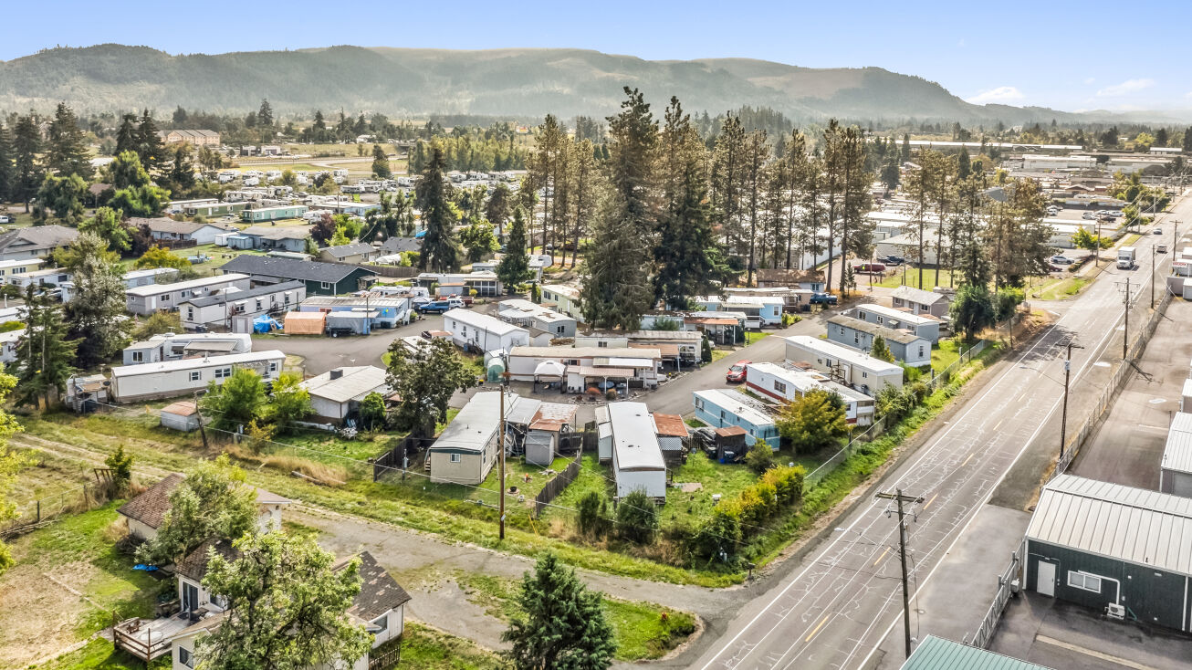 Creswell, OR | Crexi.com
