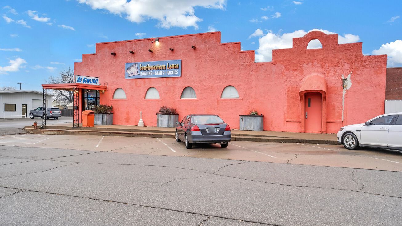 123 S Broadway St, Weatherford, OK 73096 | Crexi.com