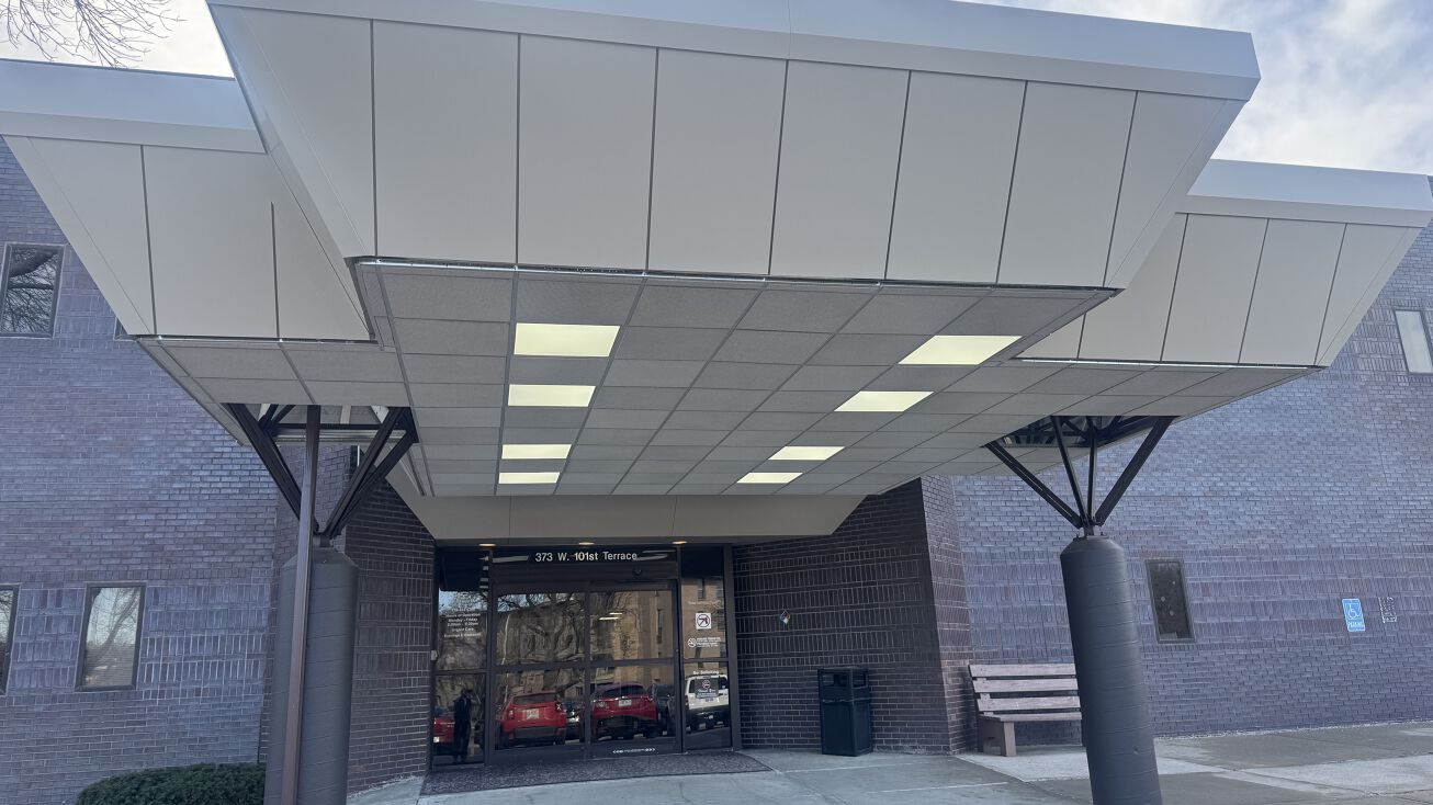 373 W 101st Terrace, Kansas City, MO 64114 | Crexi.com