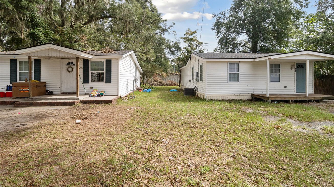 203 E 4th St, Springfield, GA 31329 | Crexi.com