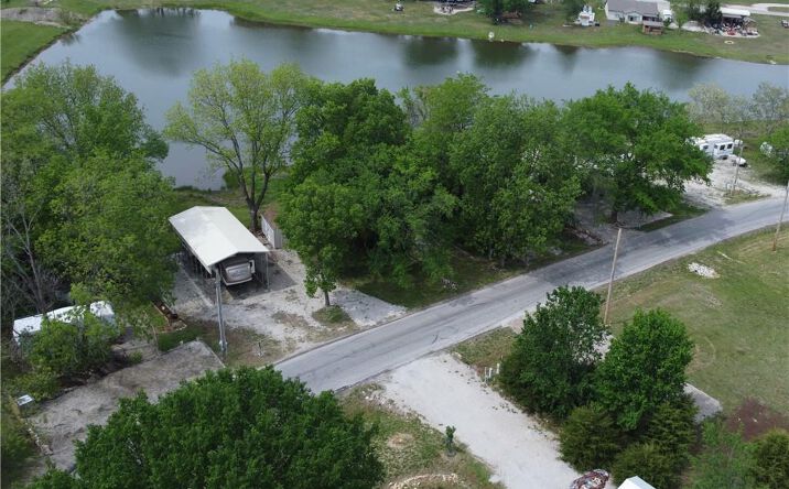 93 N Linn Valley Drive, Linn Valley, KS 66040 | Crexi.com