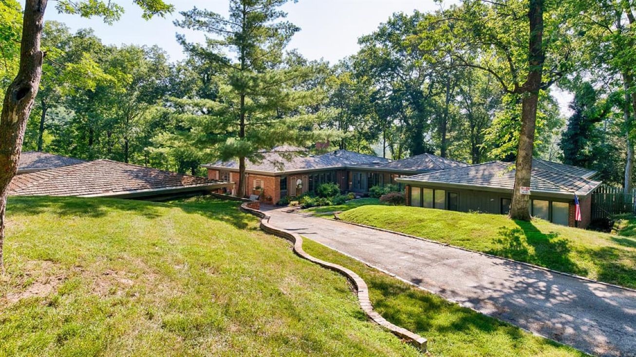 947 Wild Horse Creek Rd, Wildwood, MO 63005 | Crexi.com