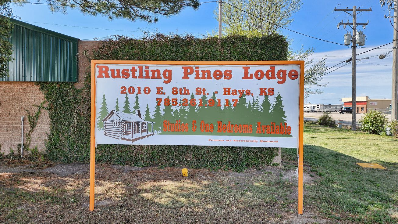 2010 E 8th St, Hays, KS 67601 | Crexi.com