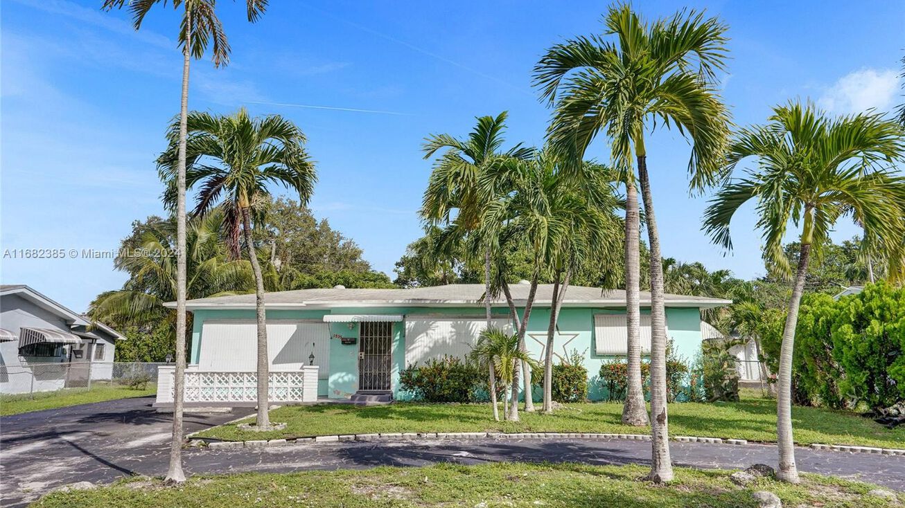 1535 NE 124th St, North Miami, FL 33161 | Crexi.com