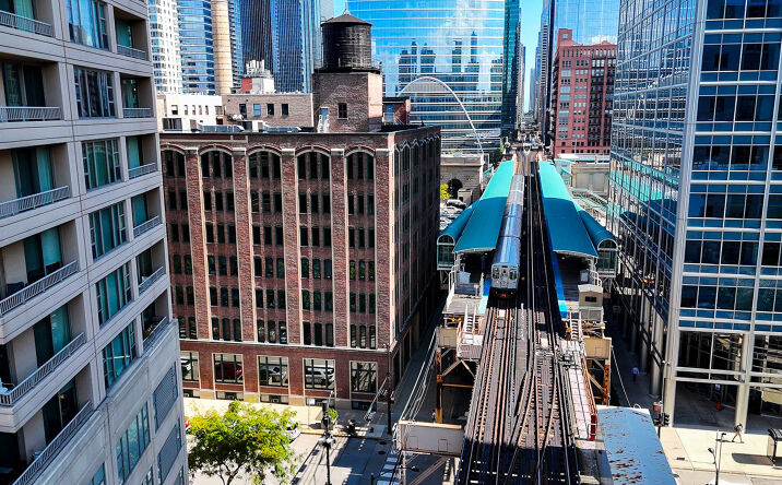 560 W LAKE ST FL 6 Chicago IL 60661-6600 APN: 17-09-315-022-0000 ...