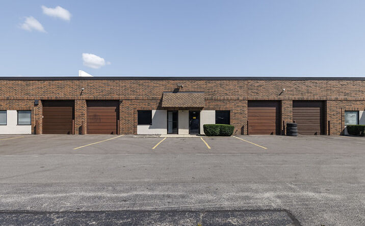 555 Corporate Woods Pkwy, Vernon Hills, IL 60061 | Crexi.com
