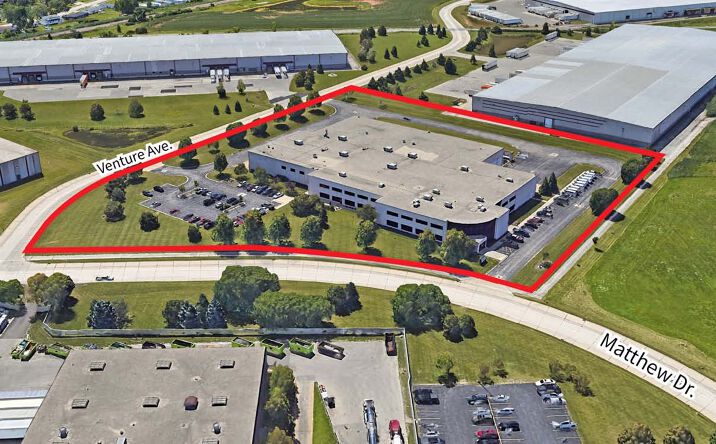 1776 W MATTHEW DR De Pere WI 54115-1853 APN: WD-364-D-505-7 | Crexi.com