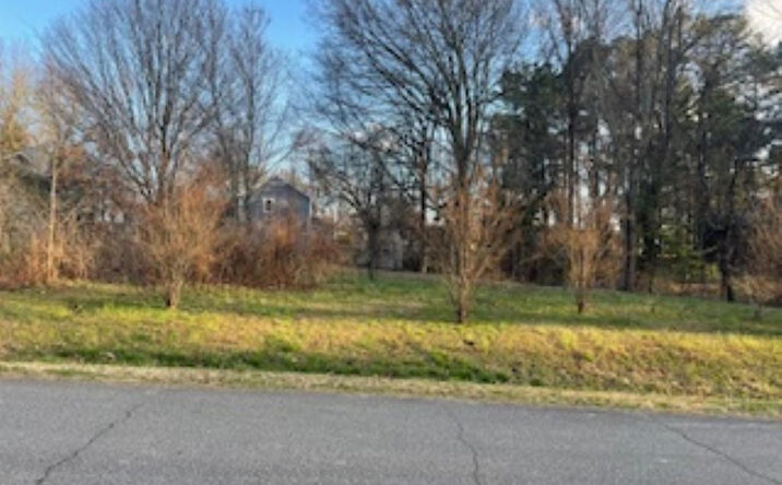 32 Pinewood Drive, Jackson, TN 38305 | Crexi.com