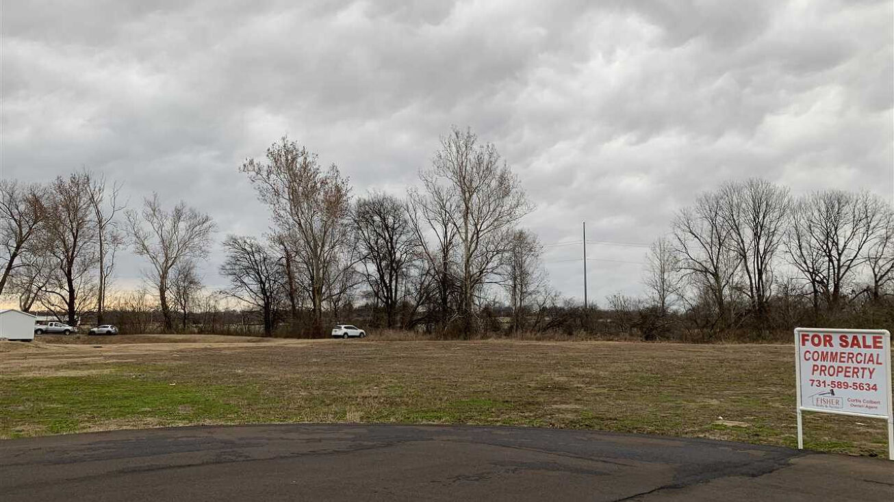 110 Mall BLVD, Dyersburg, TN 38024 | Crexi.com