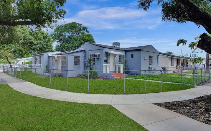 3171 SW 26th St, Miami, FL 33133 | Crexi.com