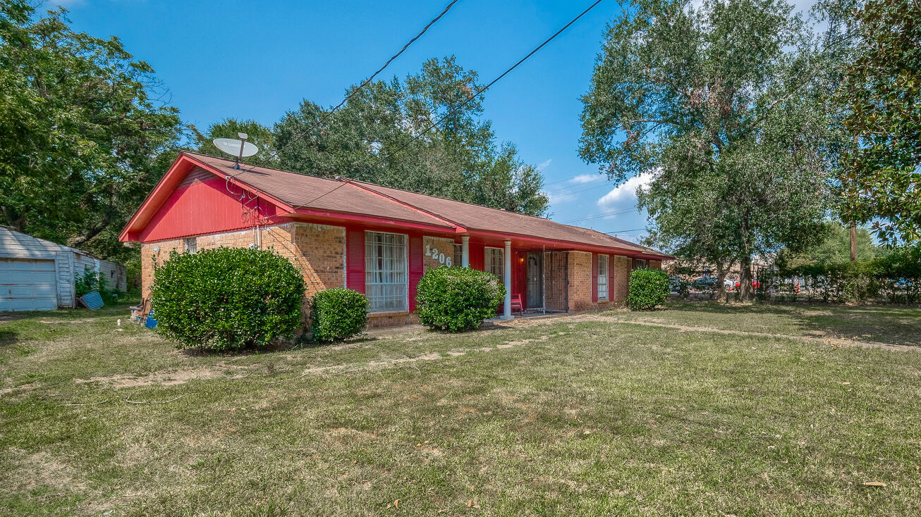 1206 Dolly Wright St, Houston, TX 77088 | Crexi.com