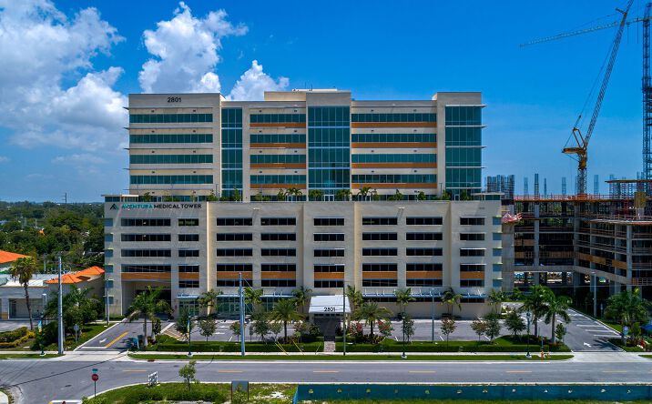 2880 NE 214th St, Miami, FL 33180 | Crexi.com