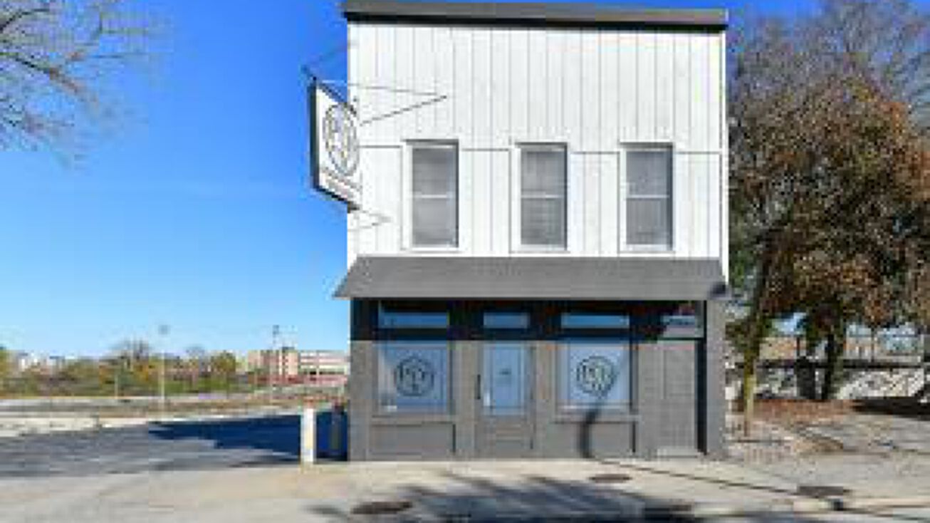 910 6th St, Racine, WI 53403 | Crexi.com