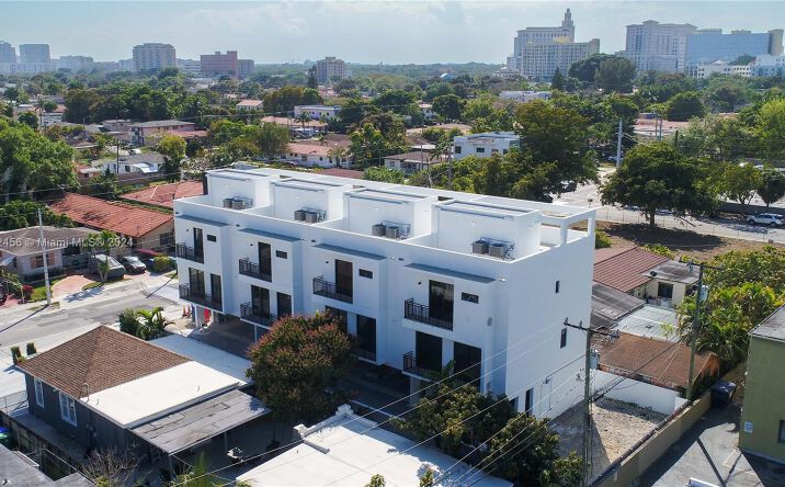 3345 SW 22nd Ter, Miami, FL 33145 | Crexi.com